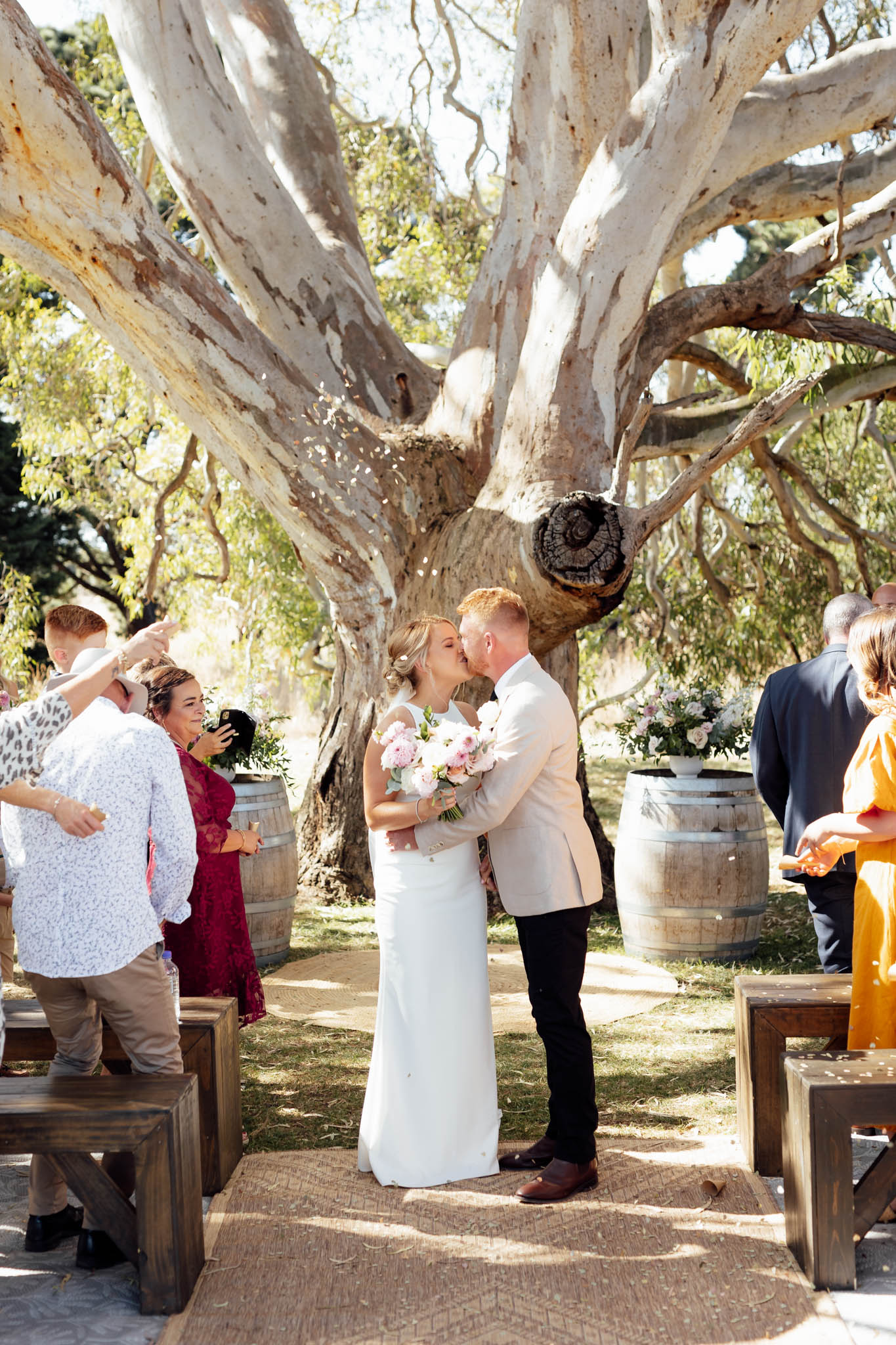 Annabelle & Shaun Sneak Previews - Rocklea Farm Wedding - www ...