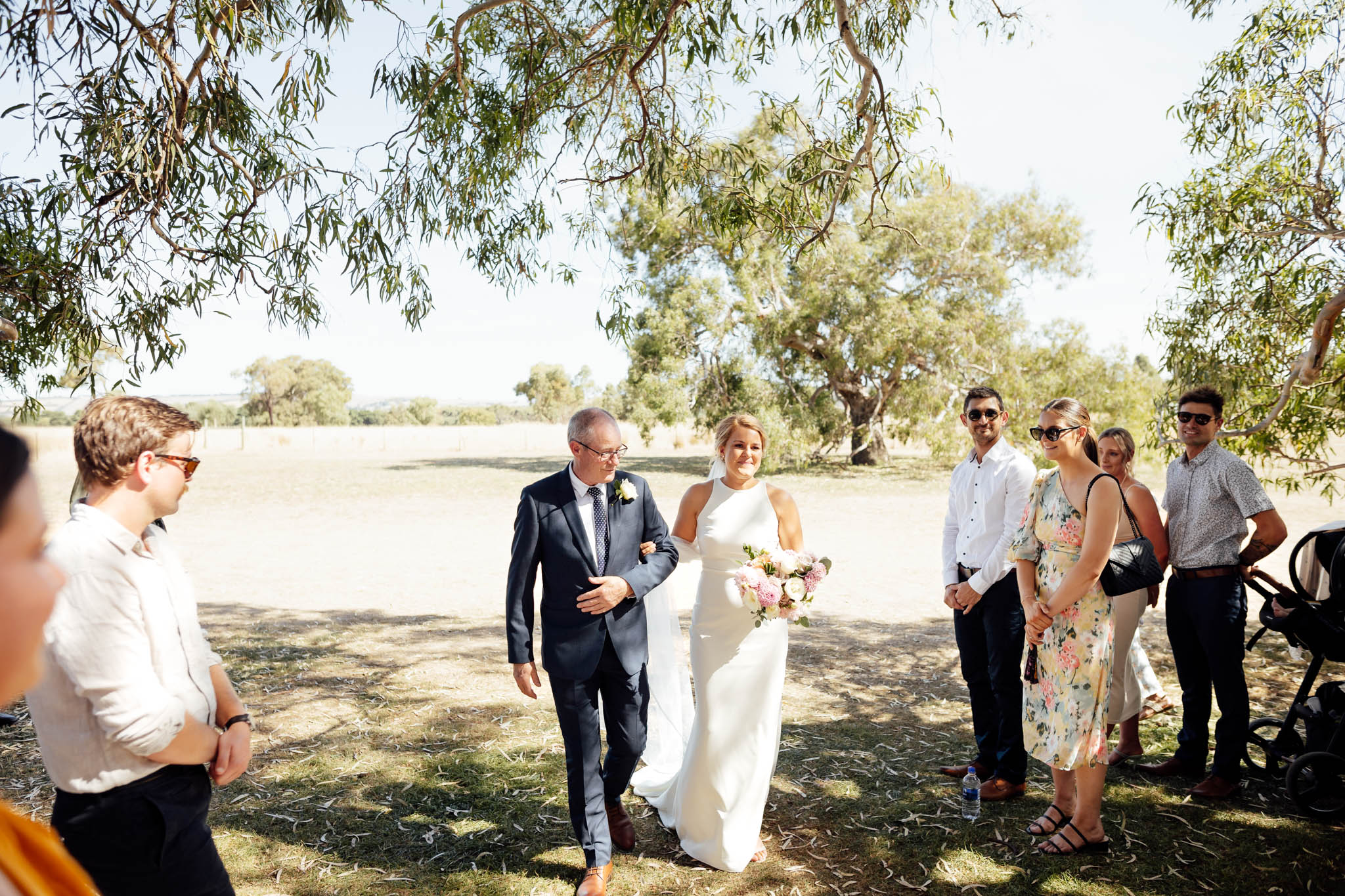Annabelle & Shaun Sneak Previews - Rocklea Farm Wedding - www ...